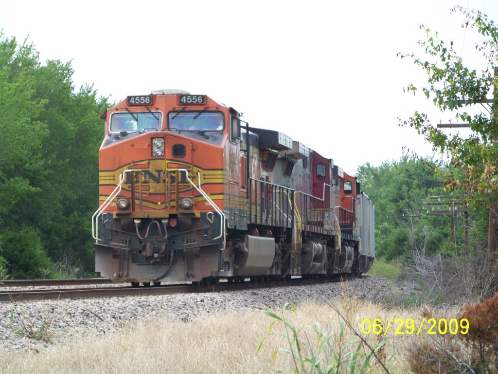 BNSF C44-9W 4556